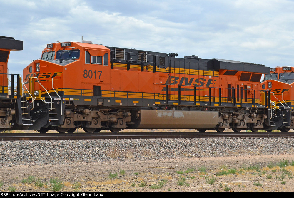 BNSF 8017